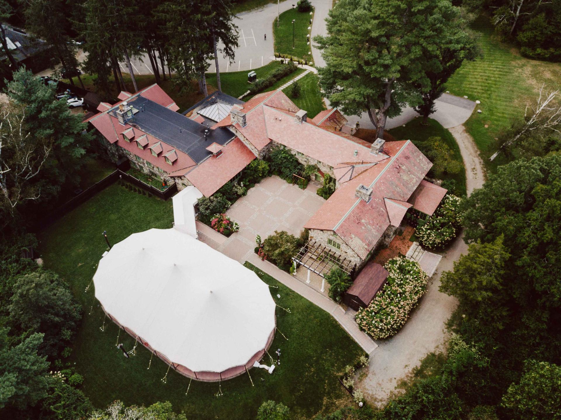 About | Willowdale Estate
